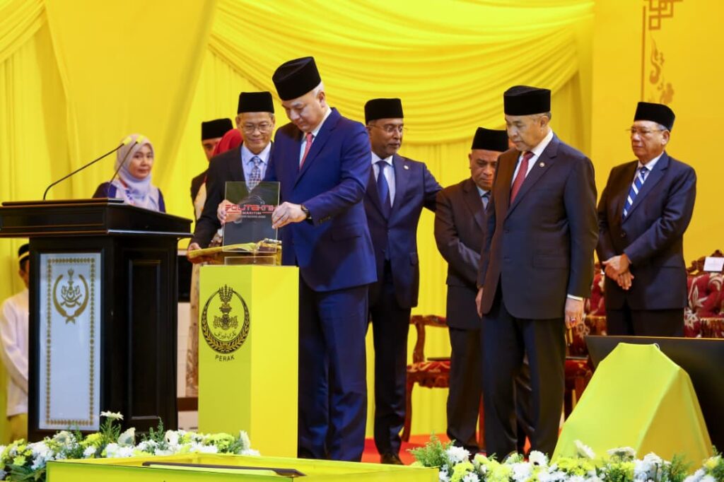 Sultan Perak sempurnakan pemasyhuran Politeknik Maritim Sultan Nazrin ...