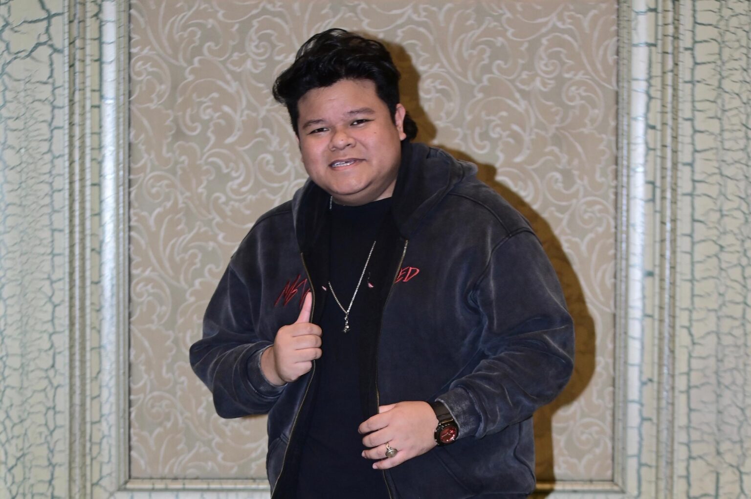Eric Fuzi lega individu bayar hutang secara ansuran - Utusan Malaysia