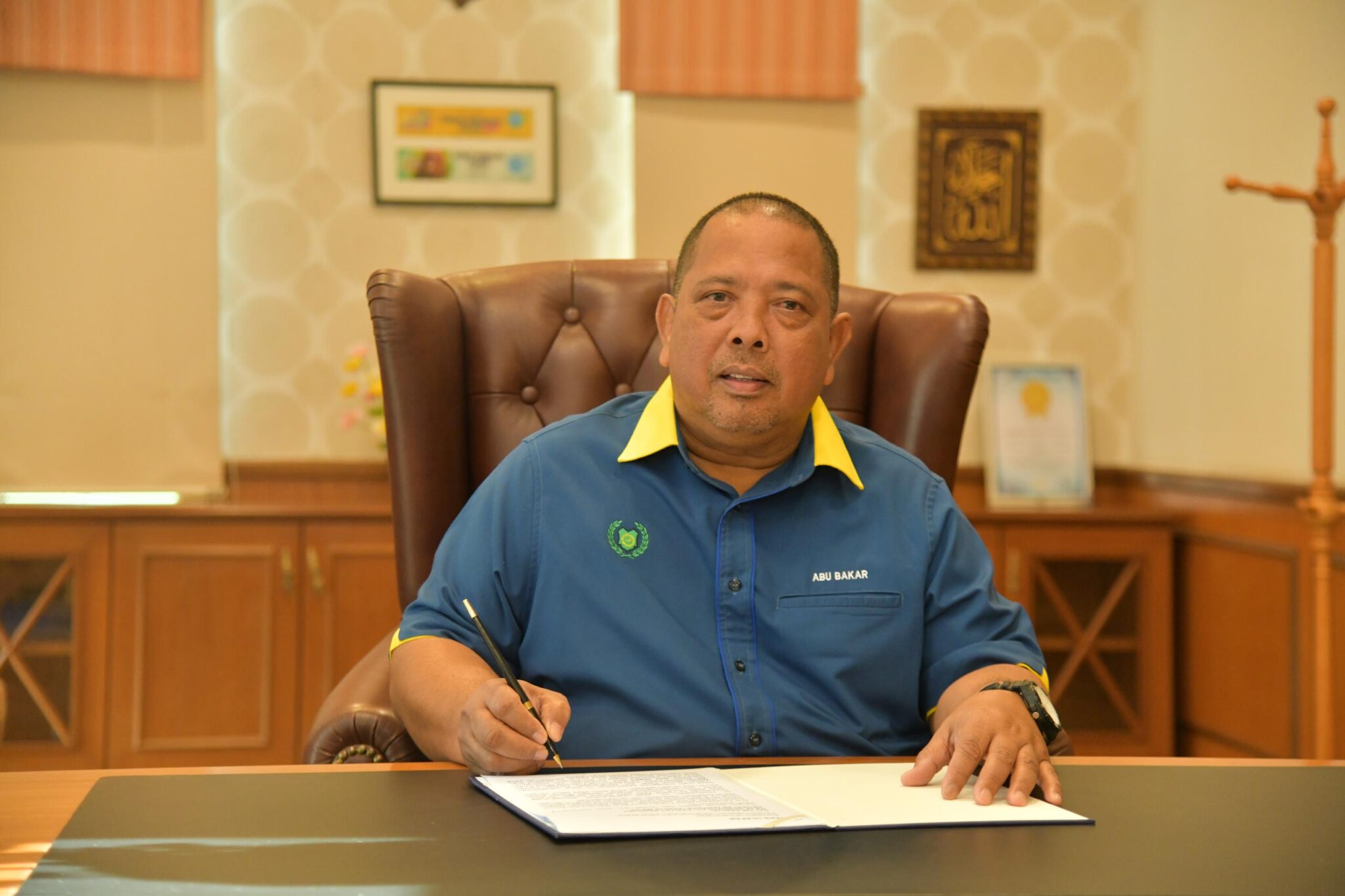 Abu Bakar mula tugas sebagai MB Perlis baharu