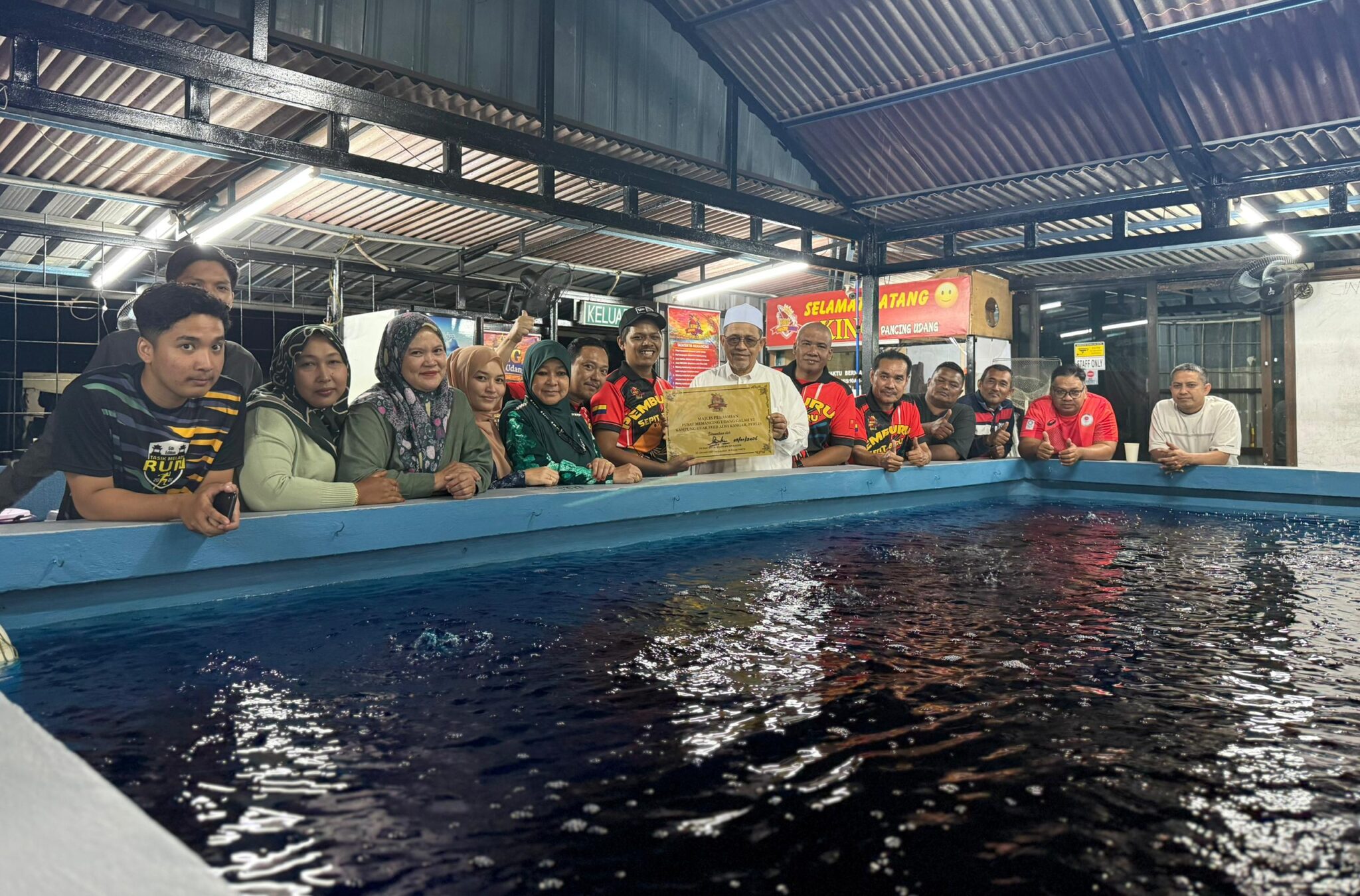 King Pancing ‘port’ kaki pancing udang galah di Perlis