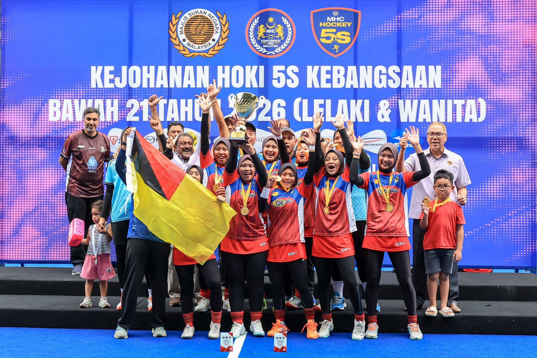 Skuad wanita Negeri Sembilan juara hoki 5s B-21