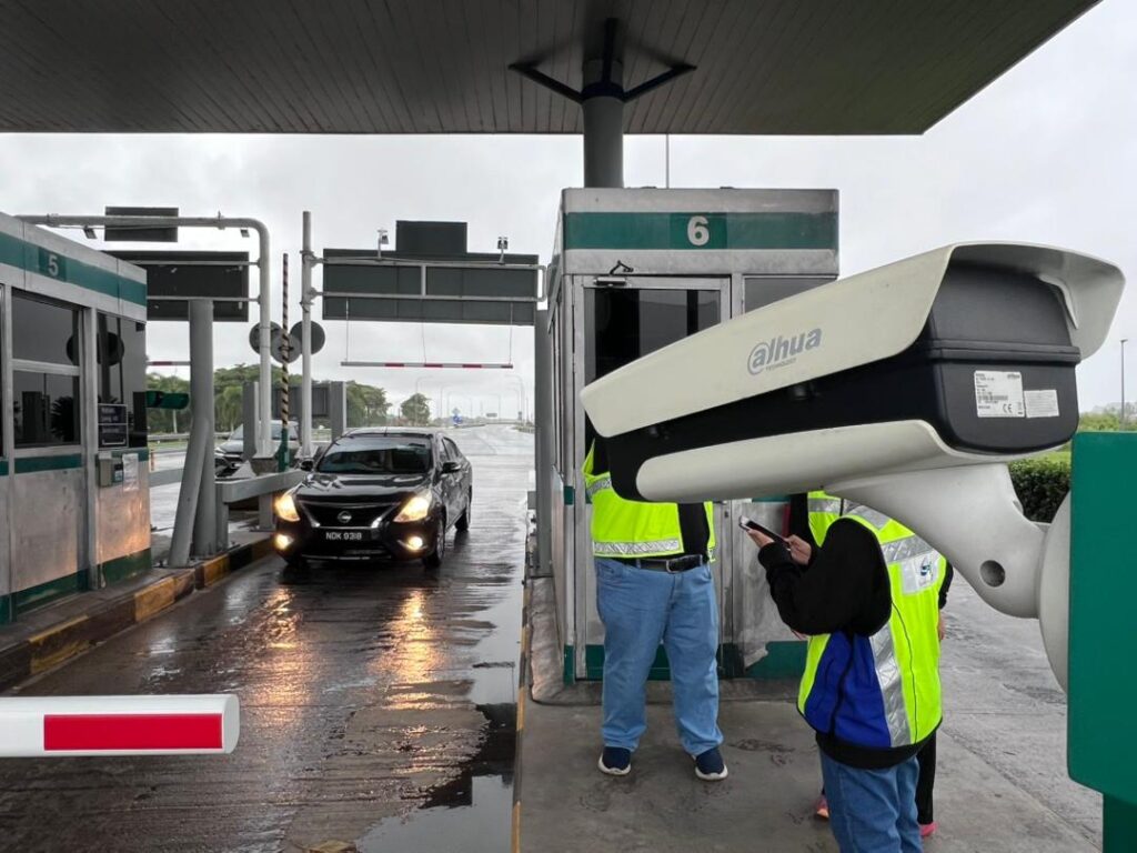 Projek rintis pembayaran tol terbuka di plaza tol PLUS - Utusan Malaysia