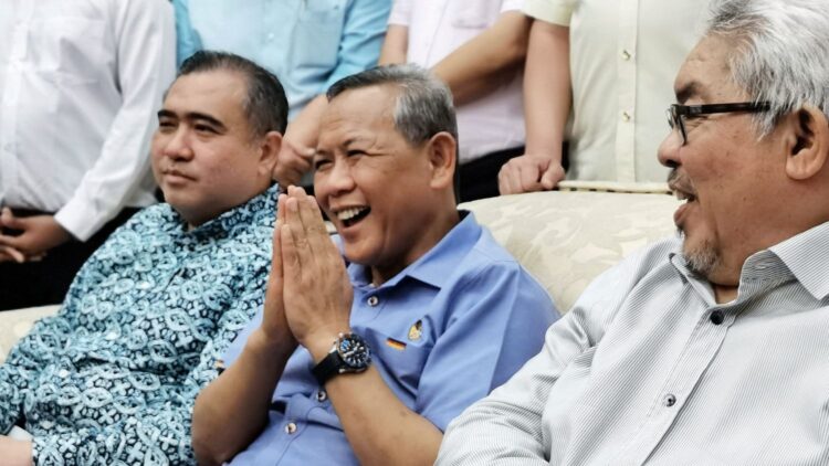 Kemelut politik Negeri Sembilan selesai - Aminuddin kekal MB - Utusan ...
