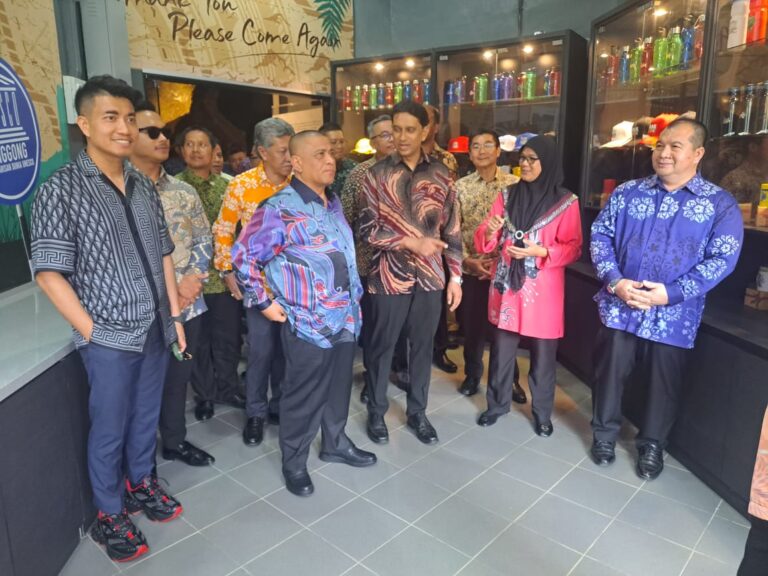 Rangka Perak Man kembali dipamer di Lenggong - Utusan Malaysia