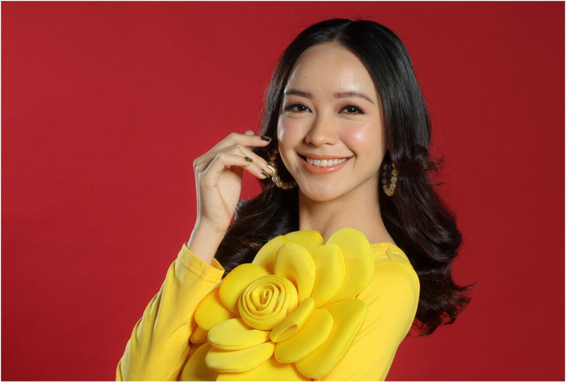 Haris Hamdan hanya kawan - Tracie Sinidol - Utusan Malaysia