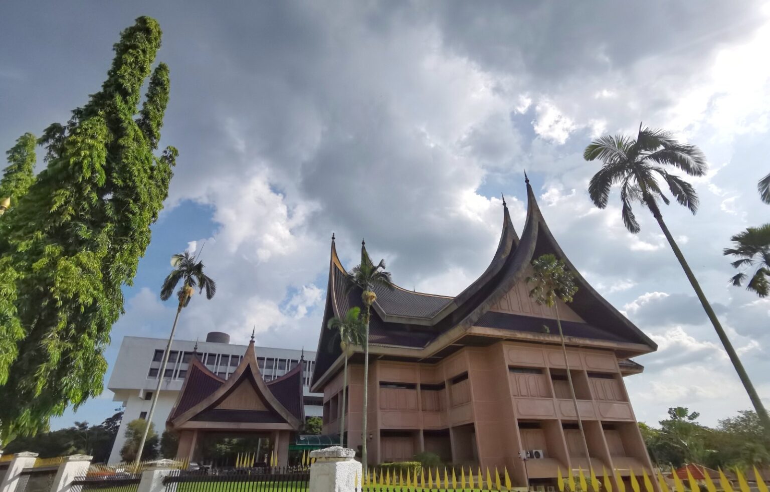 SPR perlu dapat perkenan Undang, Tunku Besar Tampin?