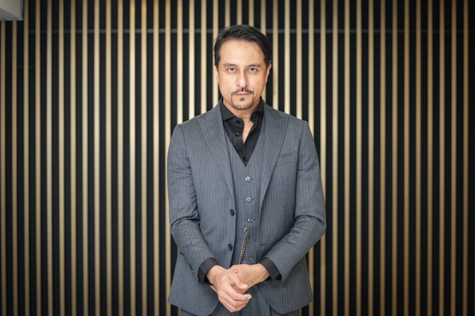 Mahu lawan aura Zul Ariffin sampai saya hilang suara - Bront Palarae ...