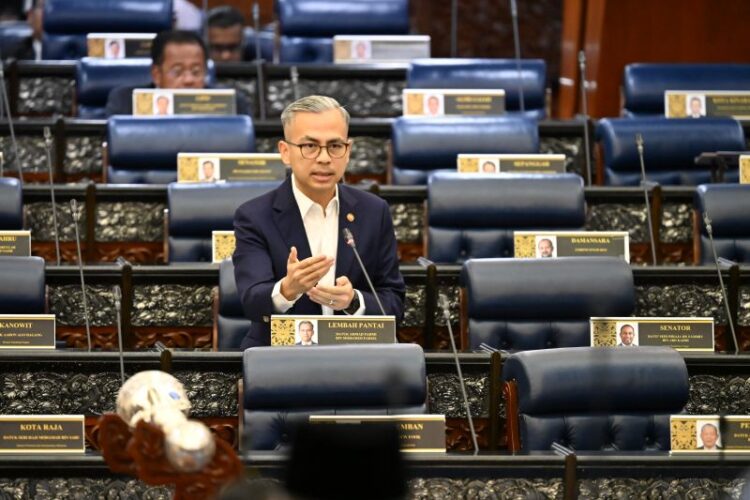 PARLIMEN: Kerajaan perinci langkah kawal selia had usia media sosial