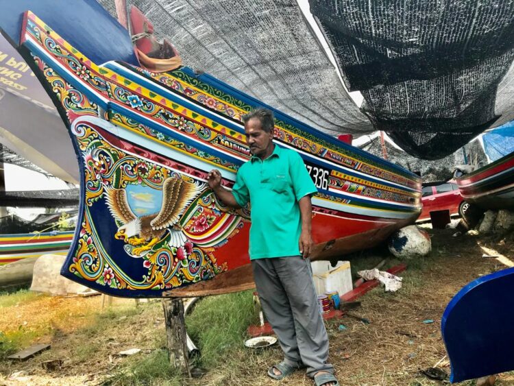 Pak Nan pakar sobek perahu kolek - Utusan Malaysia