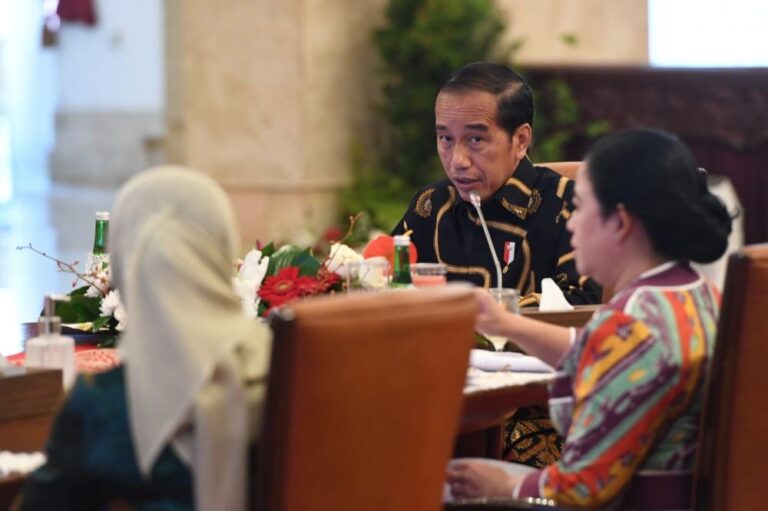 Jokowi larang jabatan kerajaan anjur majlis berbuka puasa - Utusan Malaysia