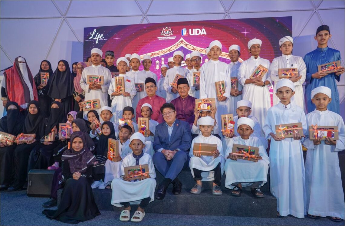 UDA serah zakat RM58,000 kepada asnaf, anak yatim