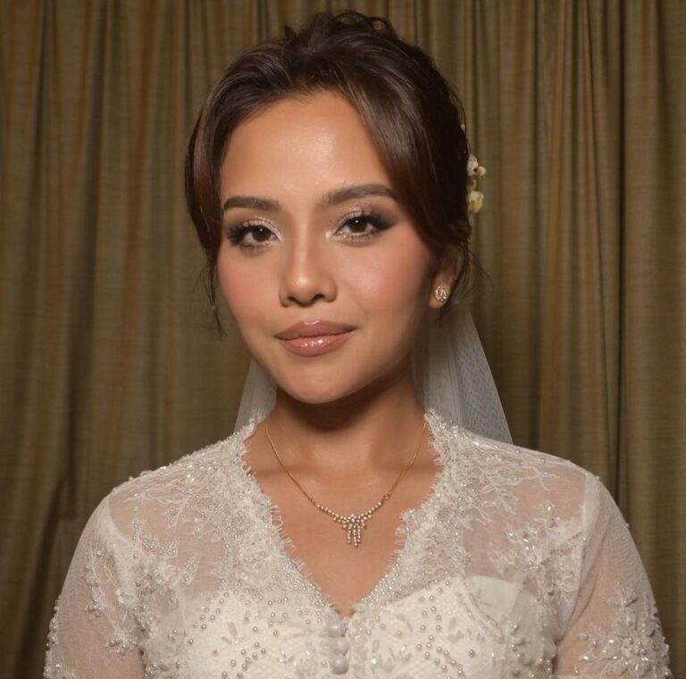 Sara Mack Lubis aura seorang bintang baru - Utusan Malaysia