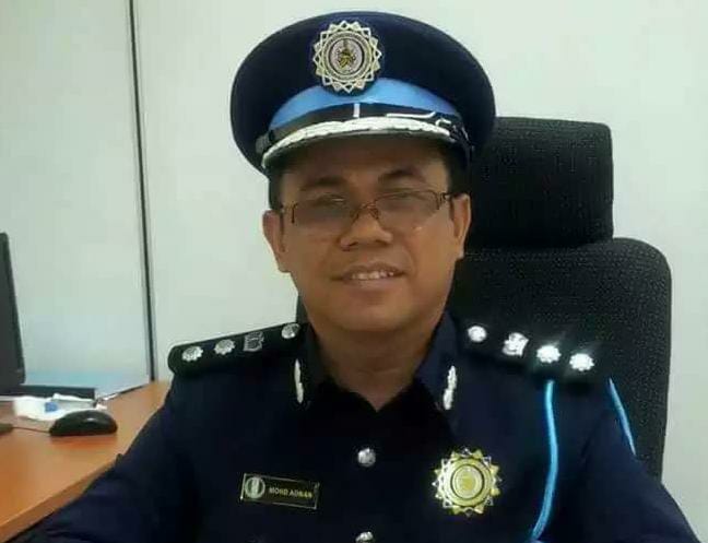 Tiga lelaki `ponteng’ solat Jumaat ditahan - Utusan Malaysia