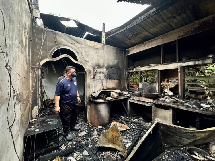 Pemangku Raja Perlis ziarah mangsa kebakaran - Utusan Malaysia