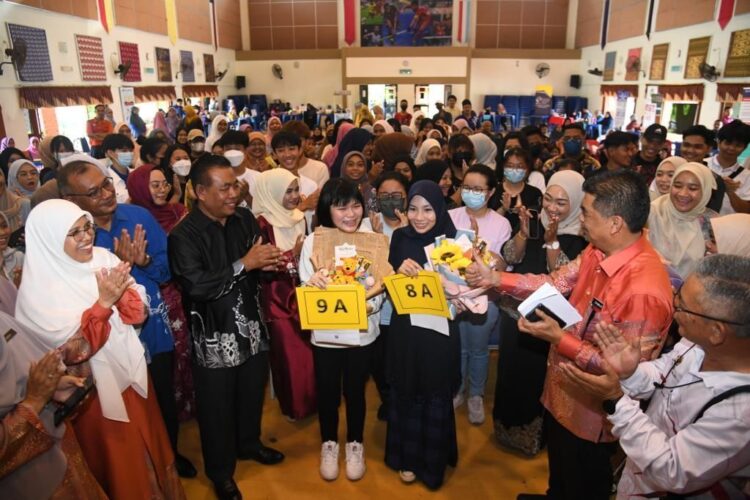 Perlis catat SPM terbaik dalam sejarah - Utusan Malaysia