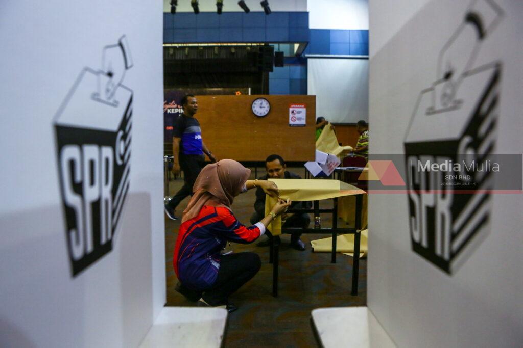 SPR bersedia Undi Awal PRU15 - Utusan Malaysia