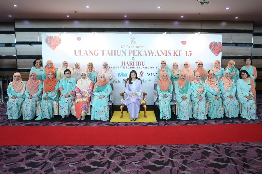 Cabaran Tok Batin wanita pertama