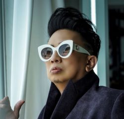 Azwan Ali buat rumah terbuka 'ajak' arwah ibu, ayah