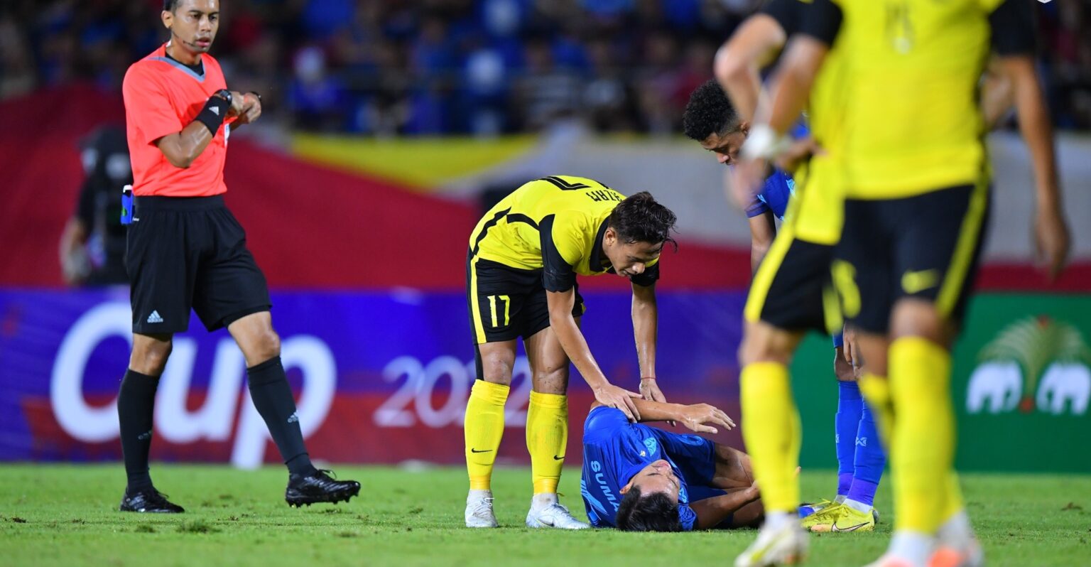 Azam mohon maaf atas kesilapannya