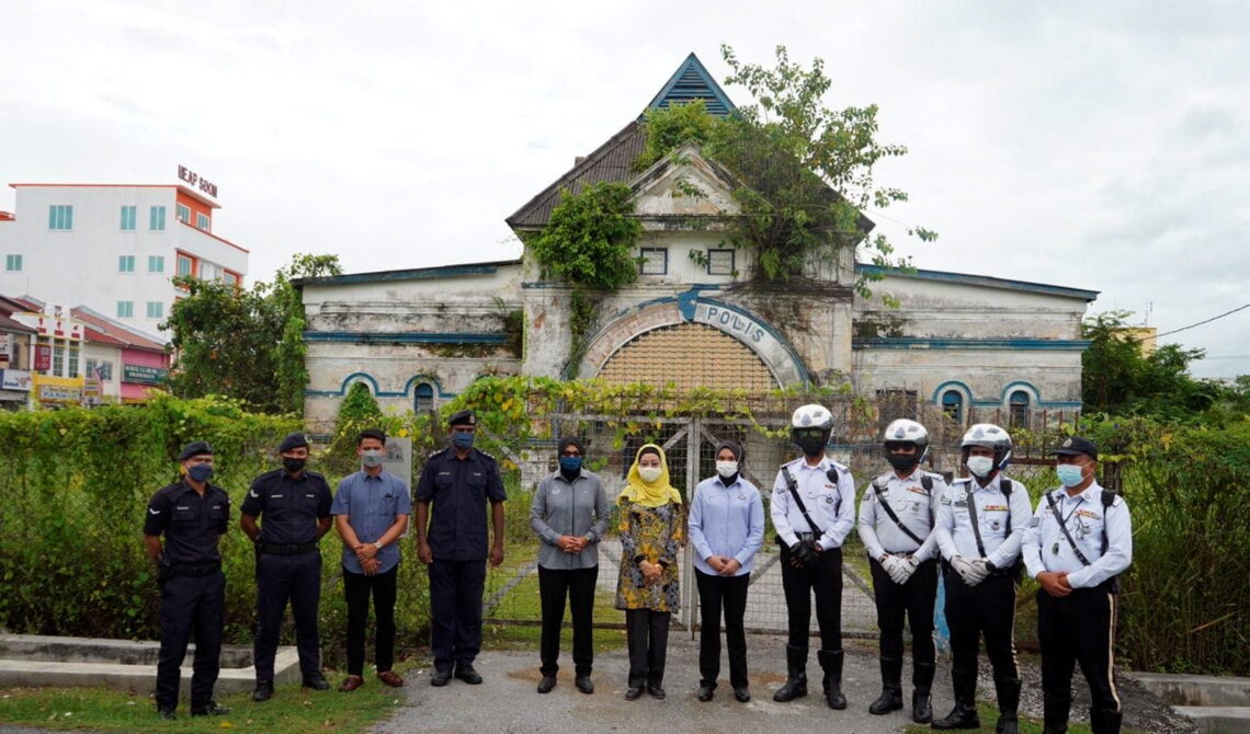 Balai polis 100 tahun terbiar - Utusan Malaysia