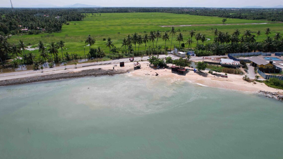 Ban Pecah dulu sawah kini laut
