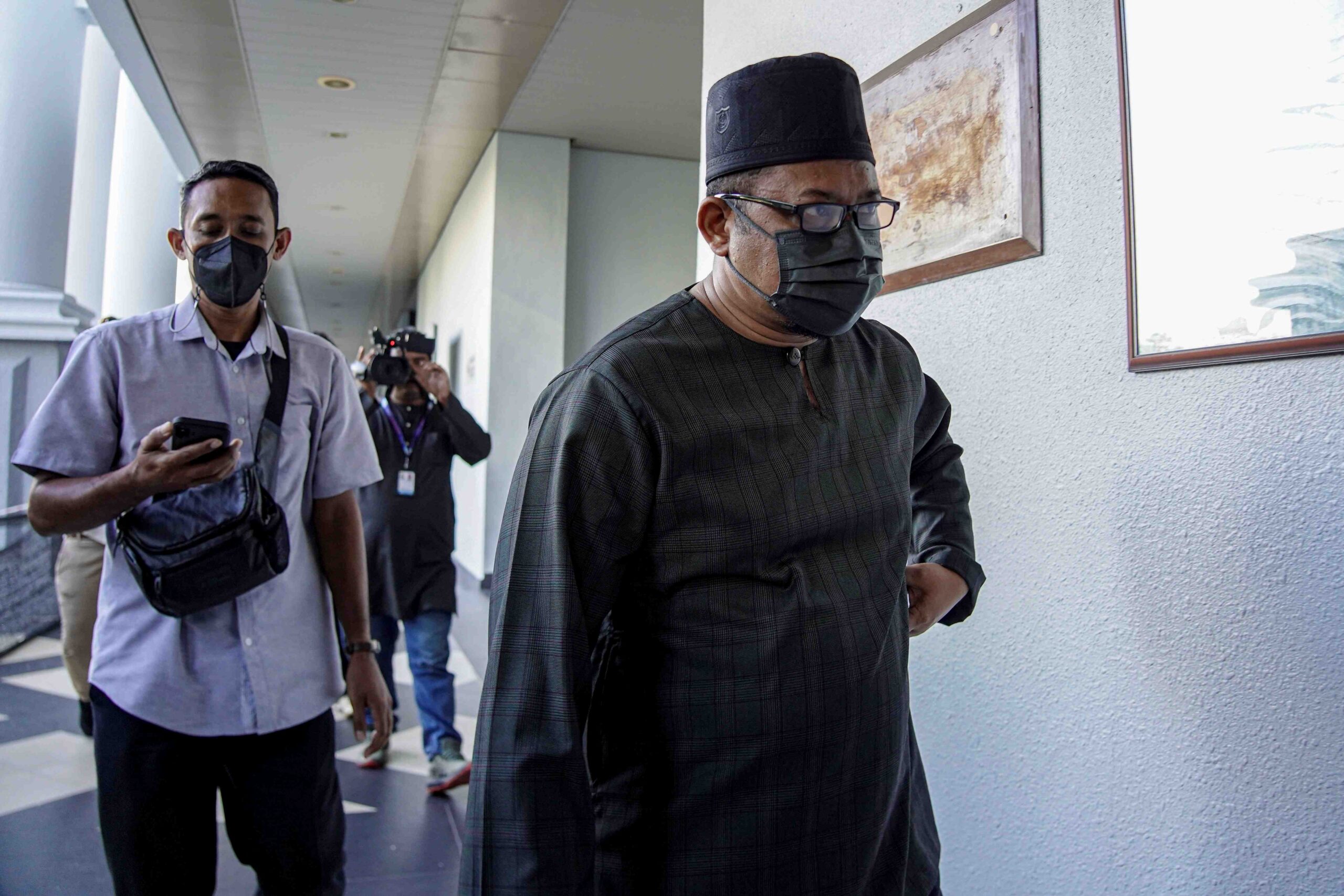 Pegawai kanan DBKL didakwa goda isteri orang