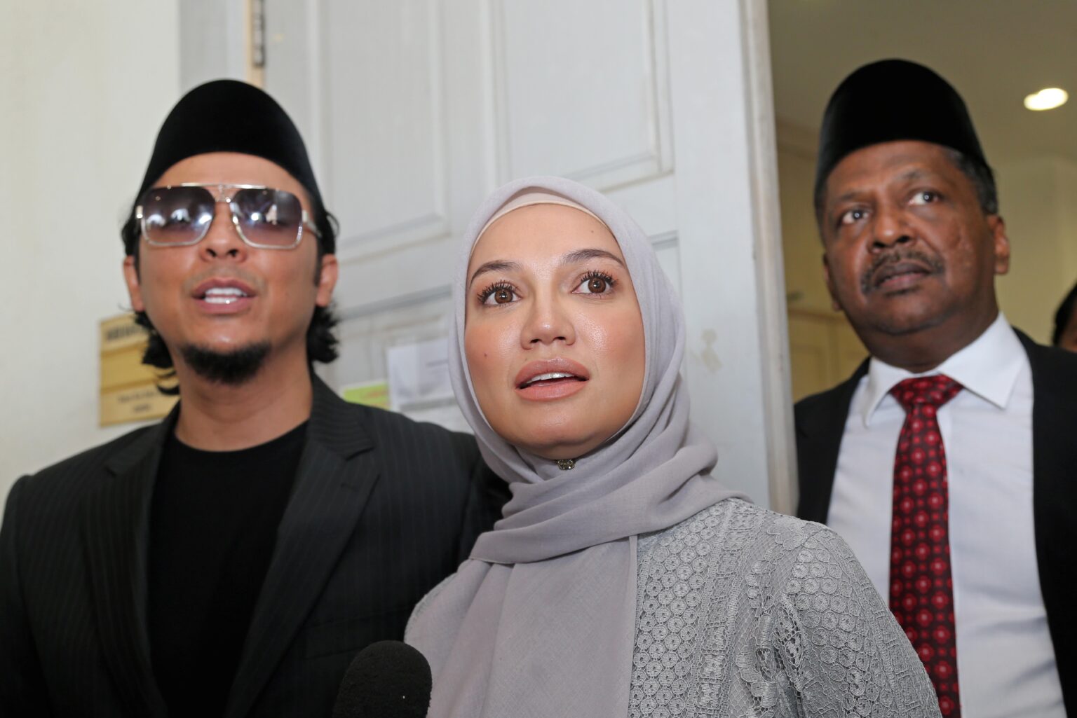 Syamsul, Puteri Sarah cerai talak satu - Utusan Malaysia