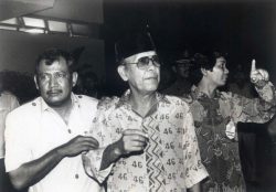 Datuk Harun tewas dalam PRK Ampang Jaya 1989. - Utusan Malaysia