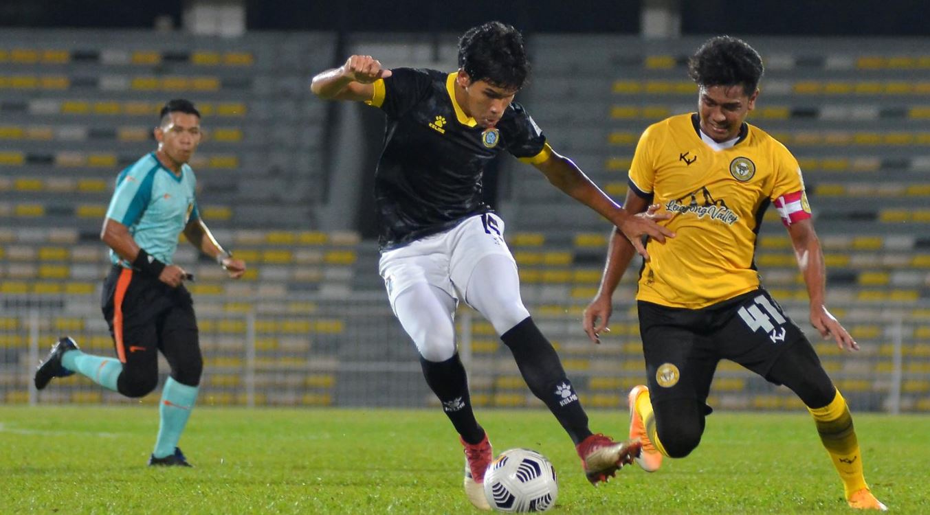 Pokok bacang 100 tahun tumbang hempap rumah - Utusan Digital