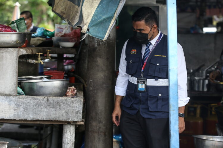 18 premis makanan diarah tutup gagal patuhi tahap kebersihan