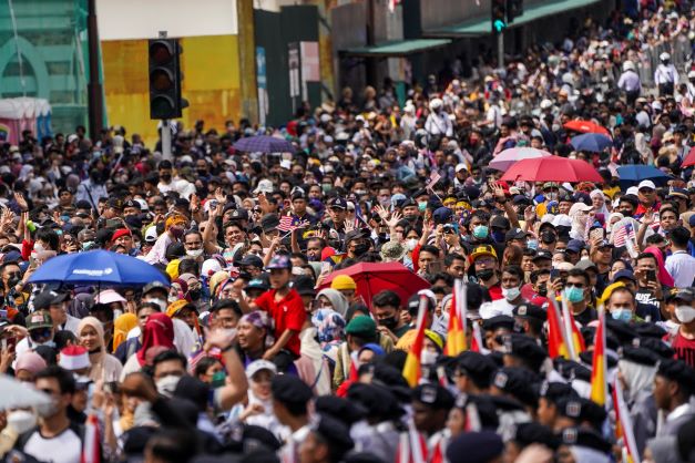 [BERGAMBAR] Sekitar sambutan Hari Kebangsaan ke-65 di Dataran Merdeka ...