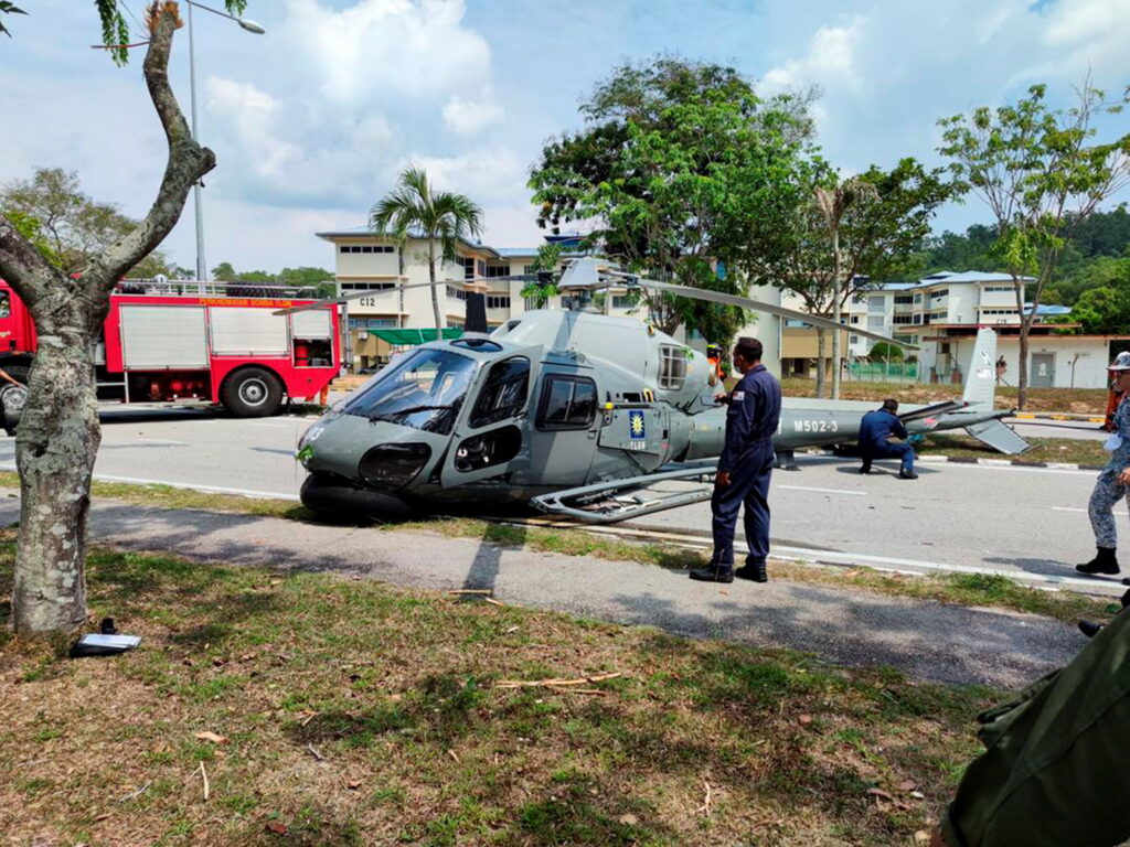 Kejadian pertama babit helikopter TLDM dalam 30 tahun - Utusan Malaysia