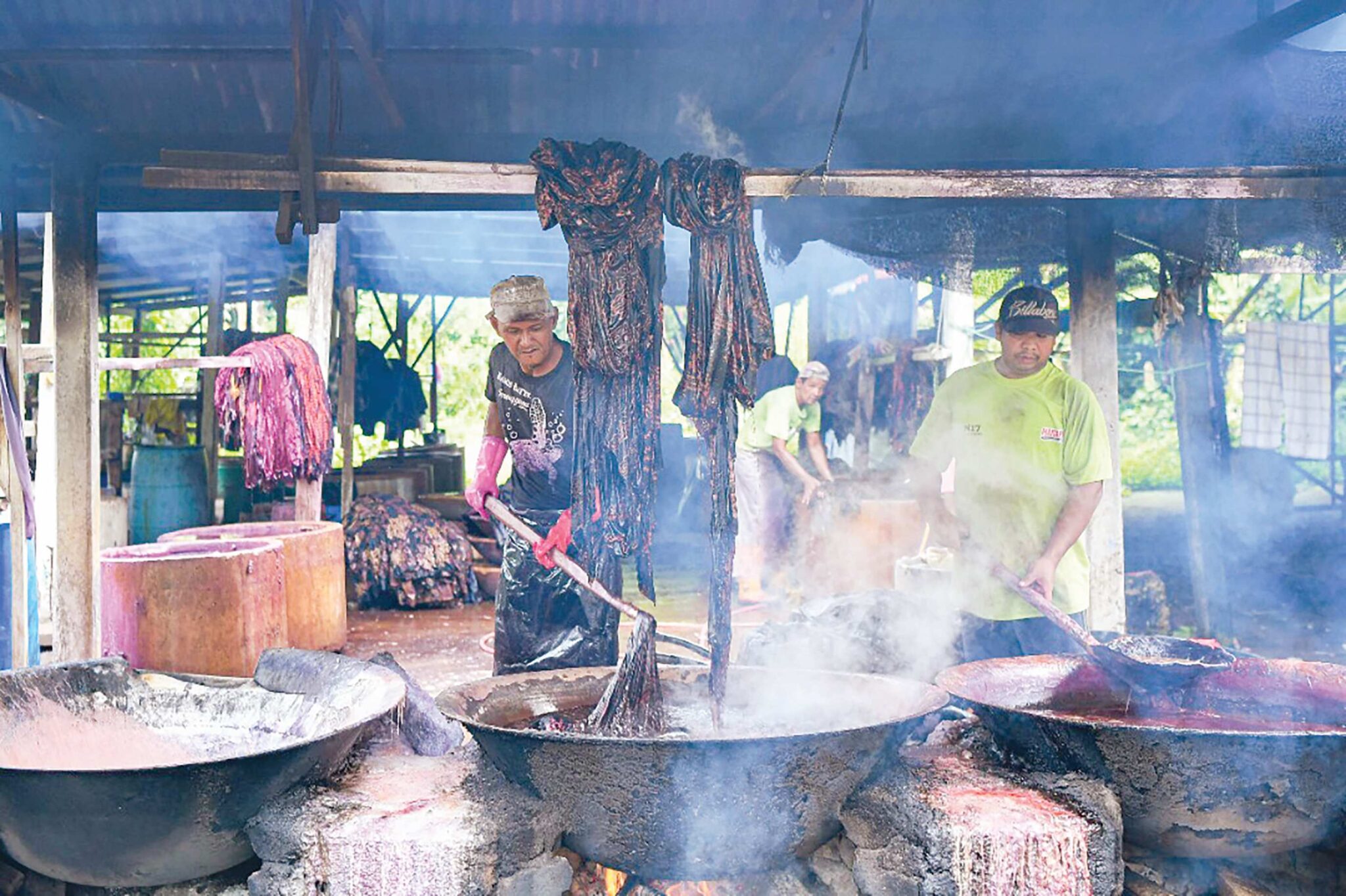 Batik ciplak bunuh produk tempatan - Utusan Malaysia
