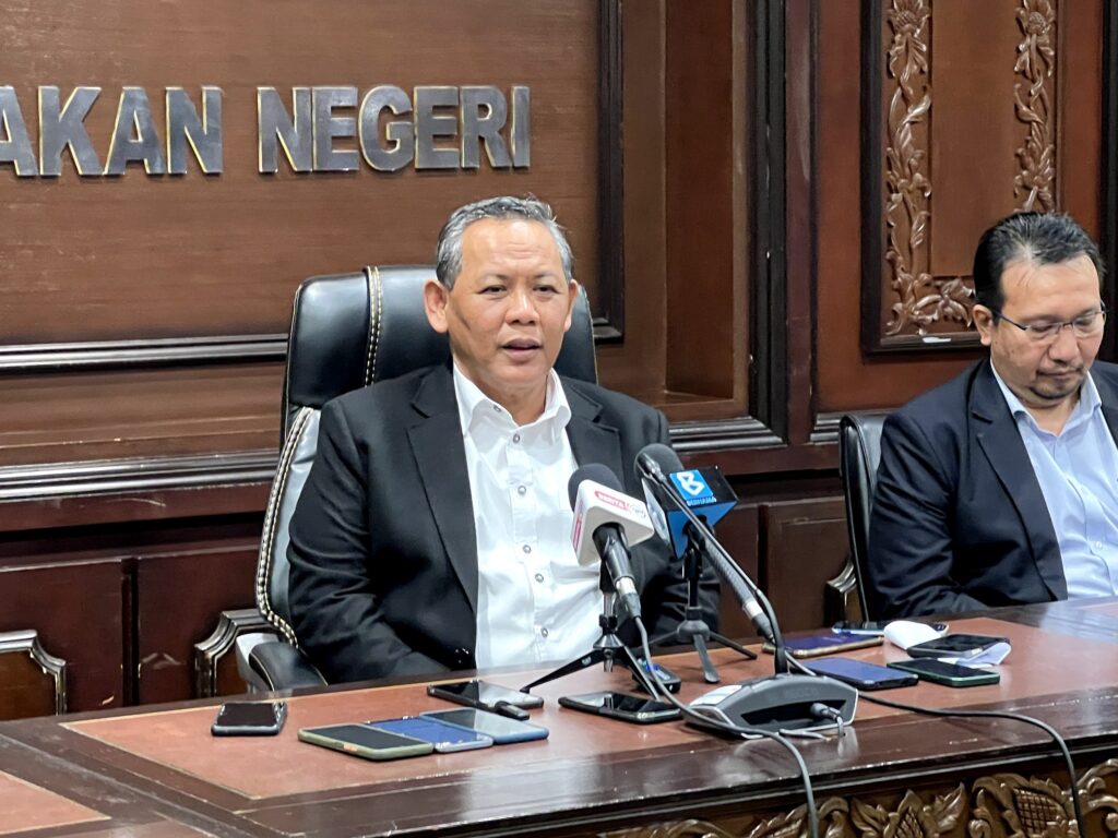 Perlu garis panduan buat pemilik inap desa dalam taman perumahan ...