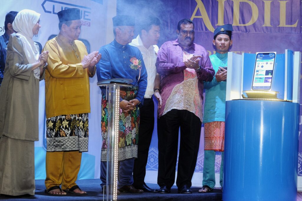 Kedai emas Hajjah Halijah terus tradisi edar bubur lambuk