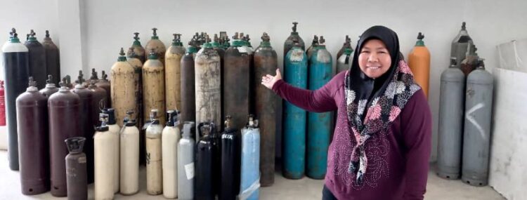 Intan contoh usahawanita jaya AIM - Utusan Malaysia