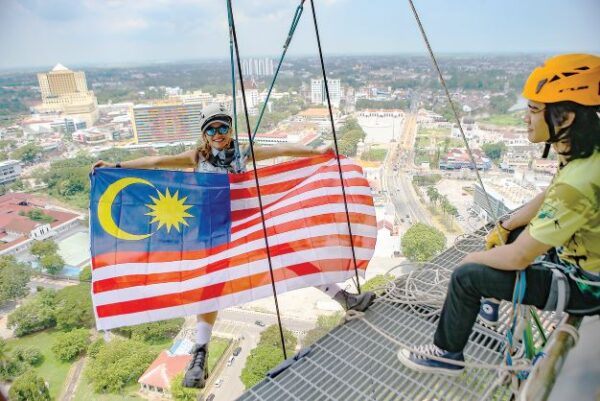 Utama - Utusan Malaysia