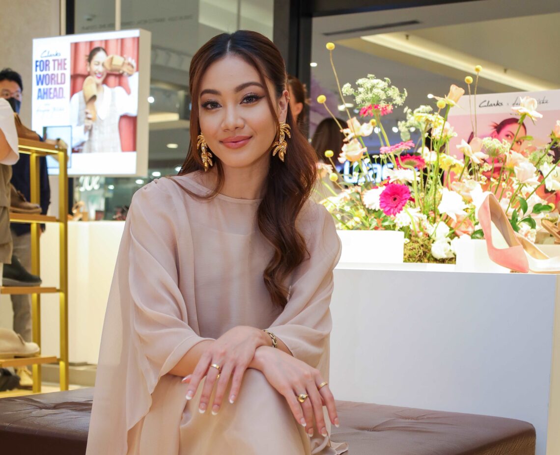 Doakan umrah saya mabrur – Daiyan Trisha - Utusan Malaysia