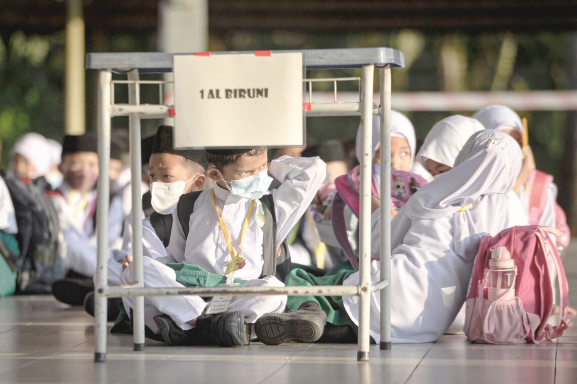 200,000 murid Islam buta agama? - Utusan Malaysia