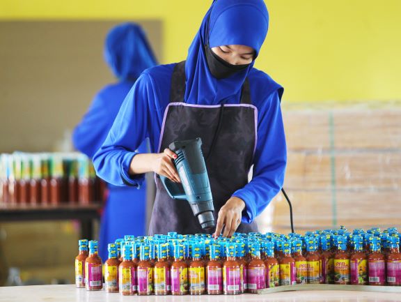 Budu kalis Covid-19? - Utusan Malaysia