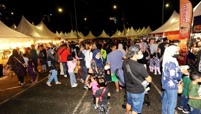 Orang ramai serbu FMJ 2022 - Utusan Malaysia