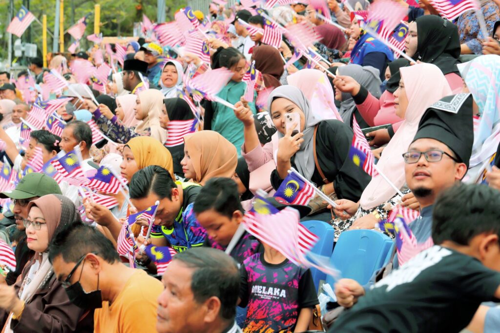 Kelompok majoriti angkuh pada minoriti?