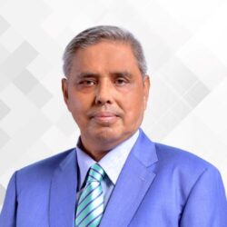 Yayasan UMP hulur bantuan untuk penuntut - Utusan Malaysia