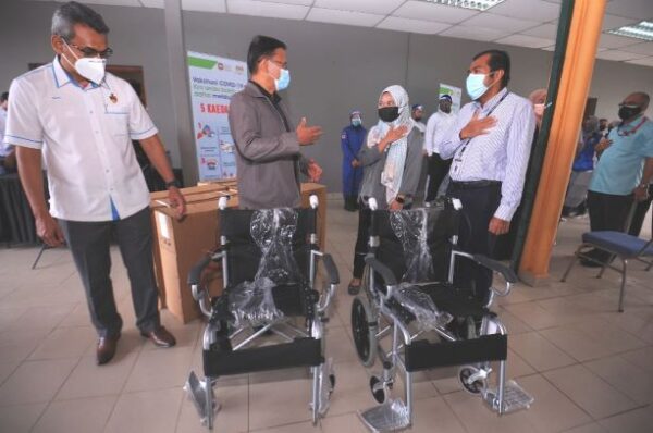 Perlu 800 sukarelawan myVAC, yang mohon 2,000 - Utusan Malaysia