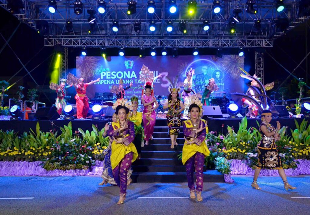 Persembahan kebudayaan pecah kesunyian Seremban - Utusan Malaysia