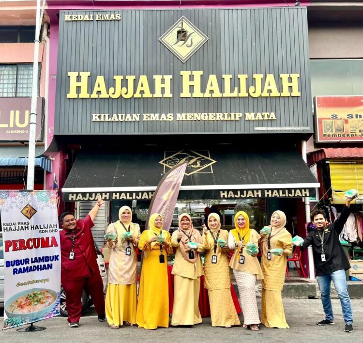 Kedai emas Hajjah Halijah terus tradisi edar bubur lambuk