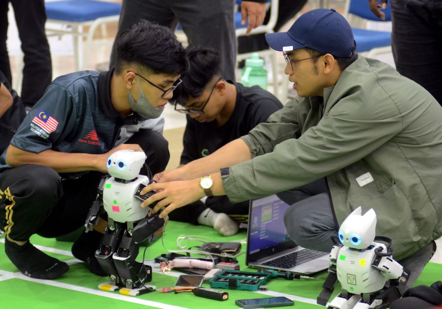 Lebih sekadar pertandingan robotik