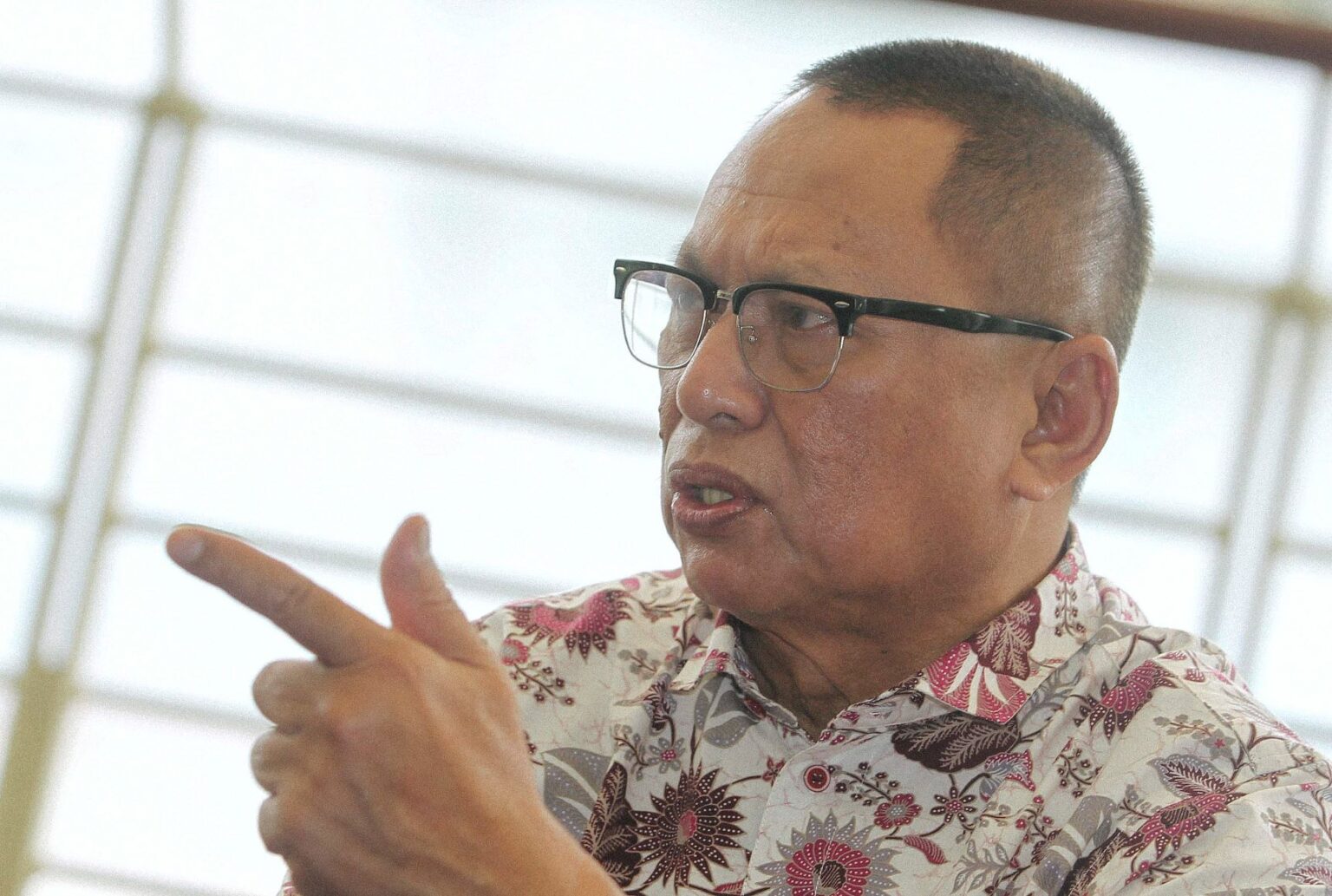 Muhyiddin gagal, beri peluang Hadi Awang jadi poster boy - Puad ...