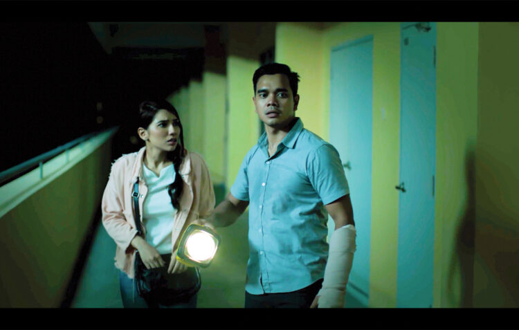 Rasuk penuh tanda tanya - Utusan Malaysia