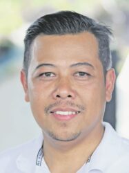 SPRM perlu berani siasat ahli politik lompat parti - Utusan Malaysia